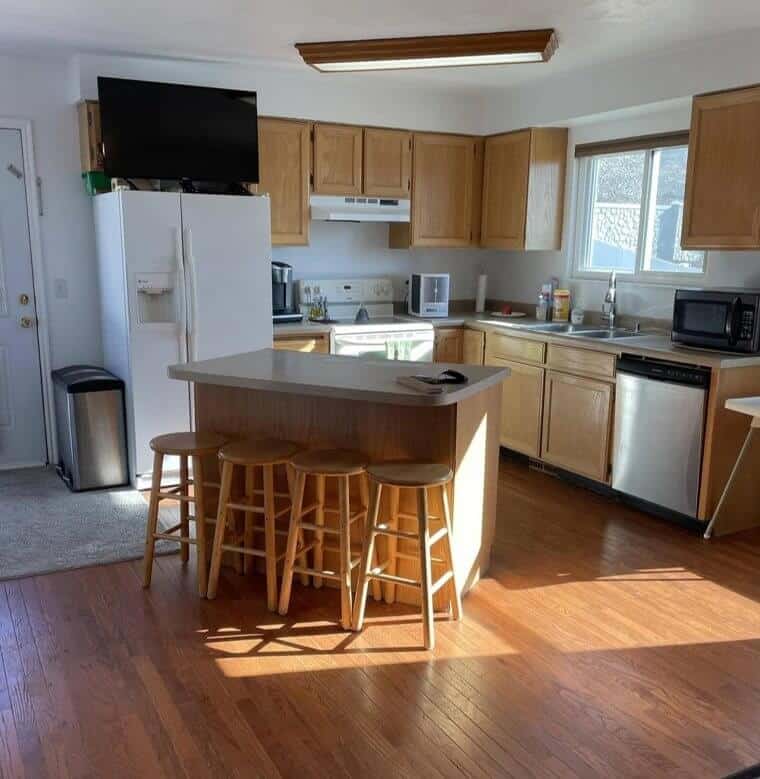 Tacky Kitchen Design Mistakes: Avoid These Common Blunders - Hunchmag